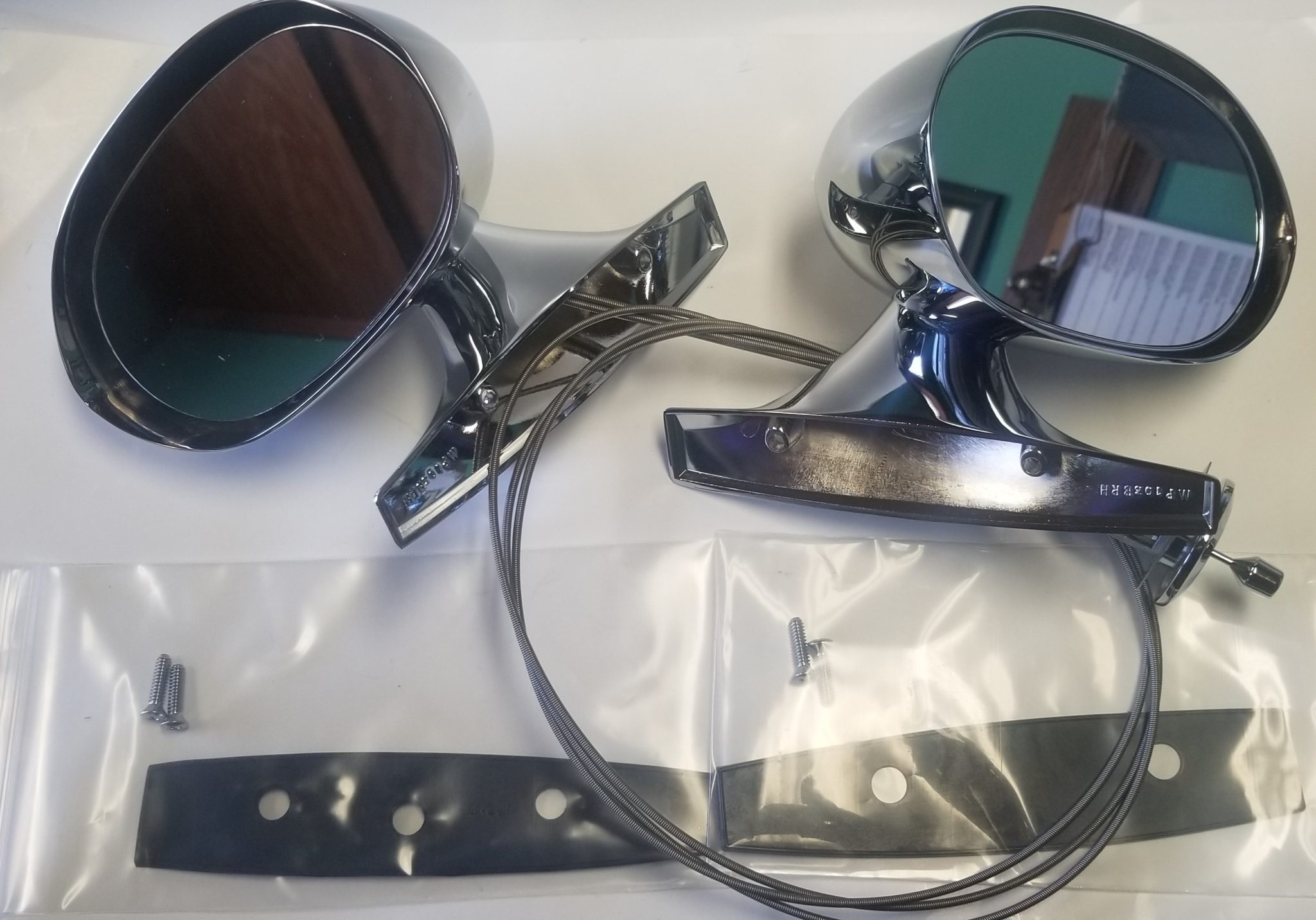 71-74 Cuda Challenger E-Body Chrome Mirrors CHZMRR078 - Vans Auto