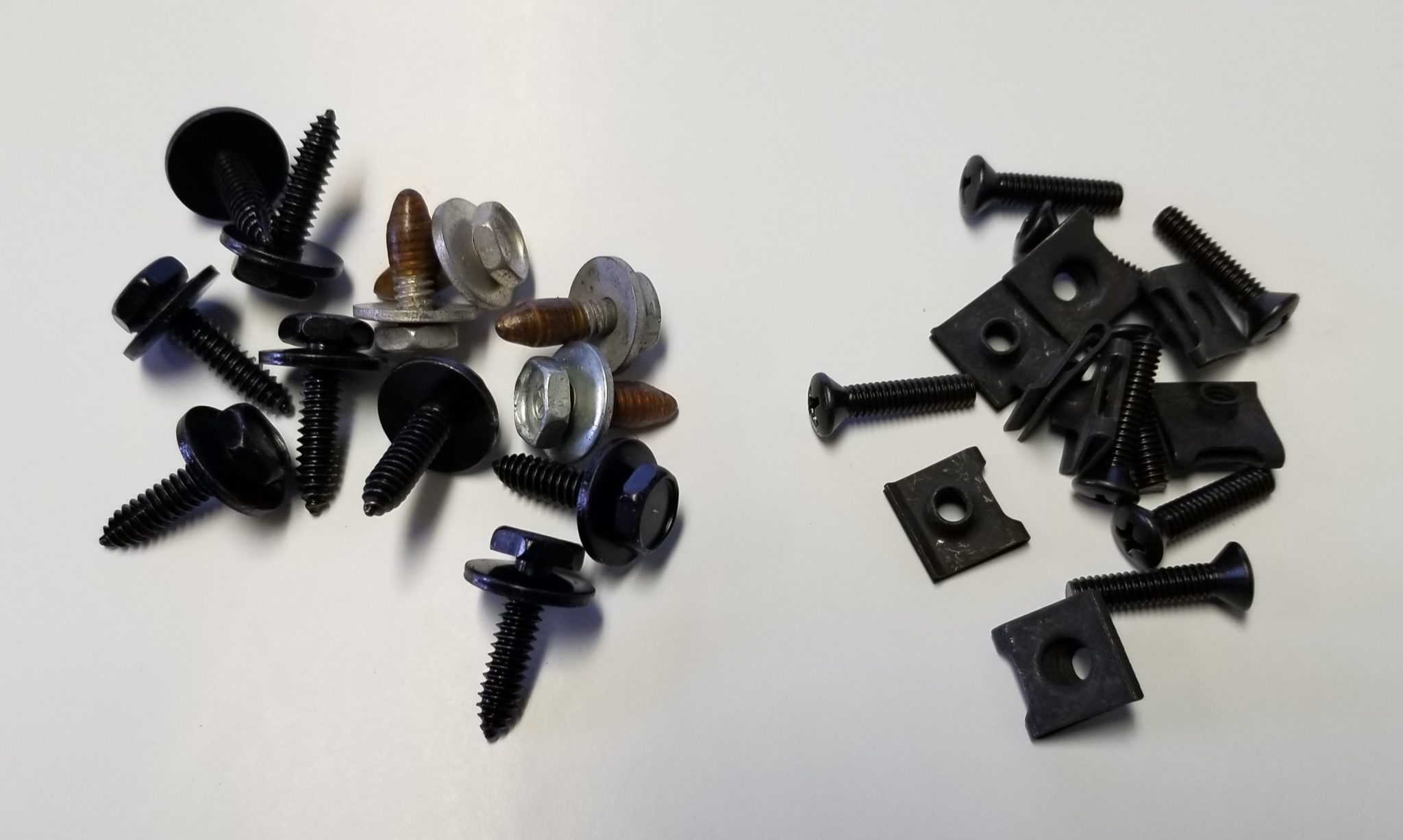 67-68 Dart, Grille Fastener Kit - CHA271137 - Vans Auto